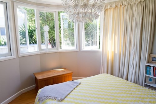 Sunny Family Home In Central Mount Maunganui - Mount Maunganui