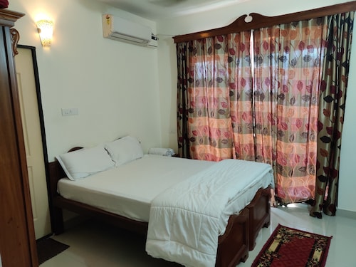 Serenity By The Sea- Fully Furnished Apartment - Goa