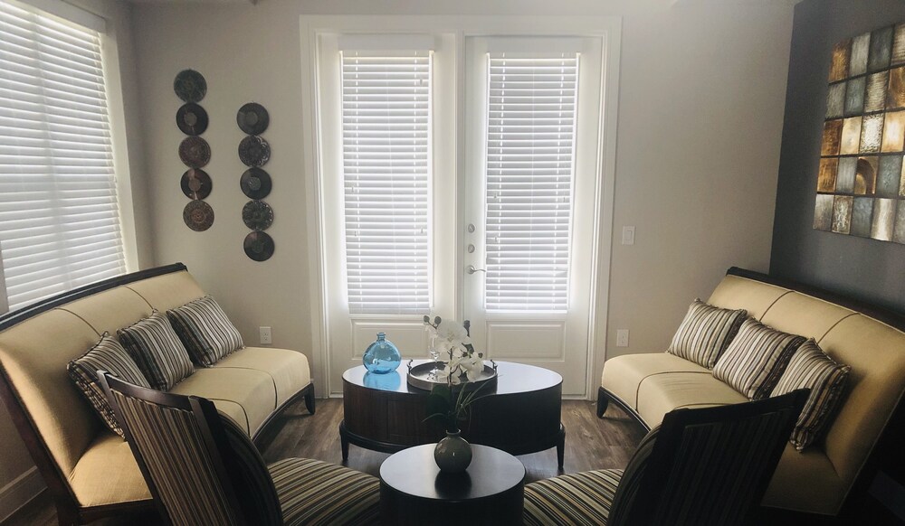 Modern & High Tech One Bedroom - Frisco | Vrbo