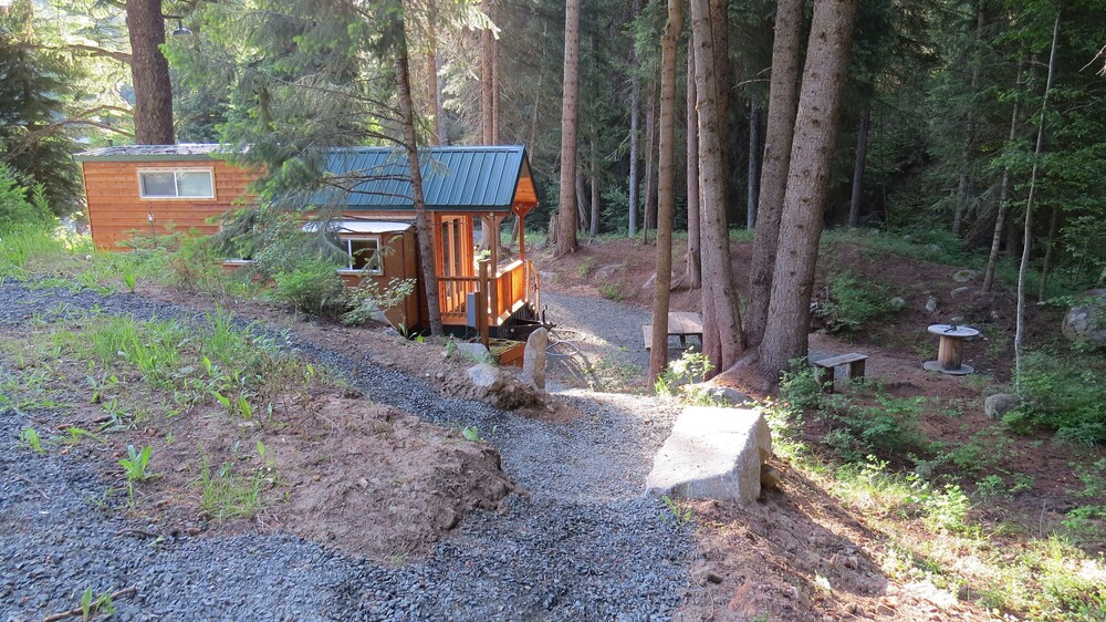 Antone Creek Lodge, Cabin #2, North Powder: Room Prices & Reviews ...