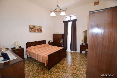 Maltese Town House With Private Entrance - Malta