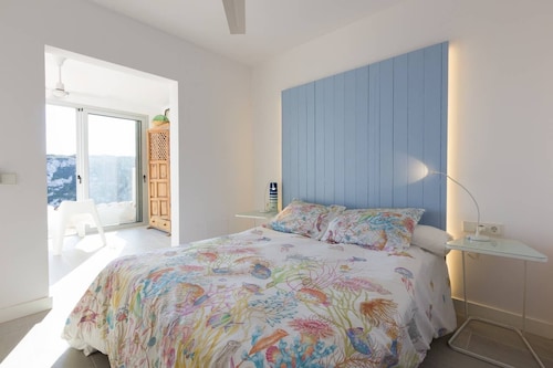 Architecturally Designed With Unbeatable Views - Minorca