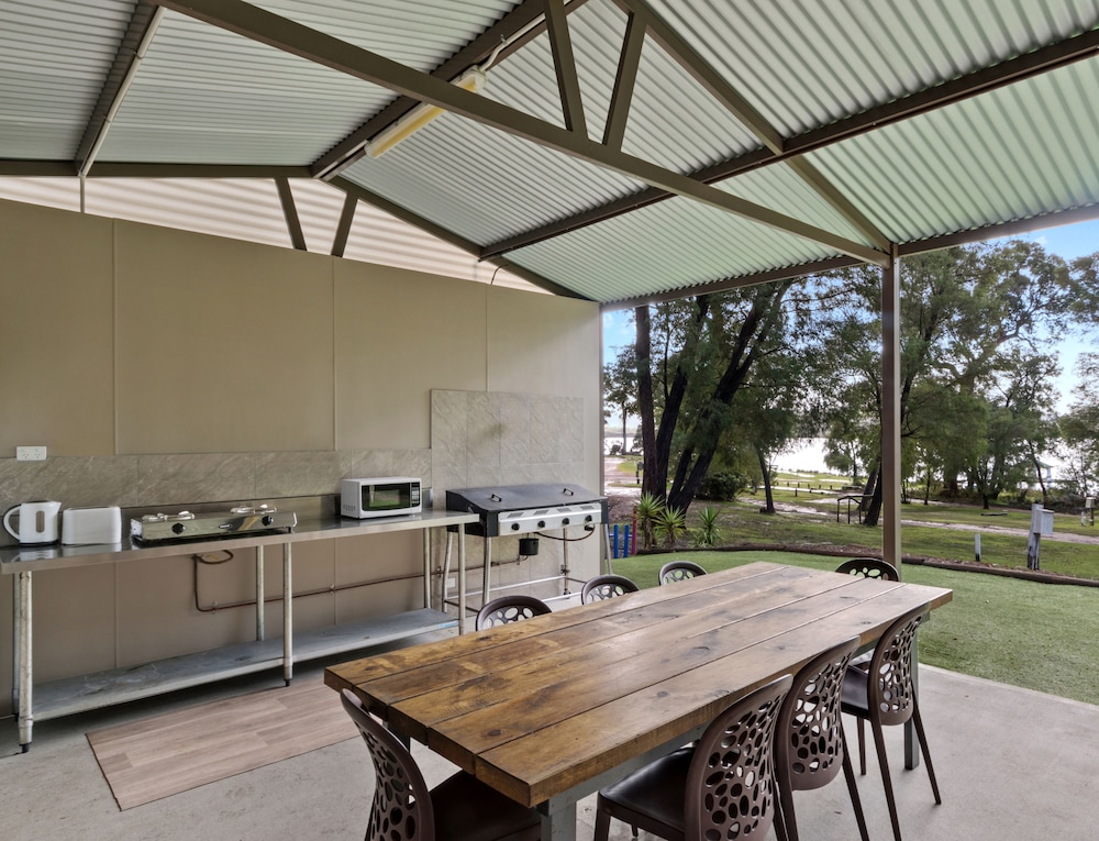 Walpole Rest Point Caravan Park, Australia | Australian Accommodation