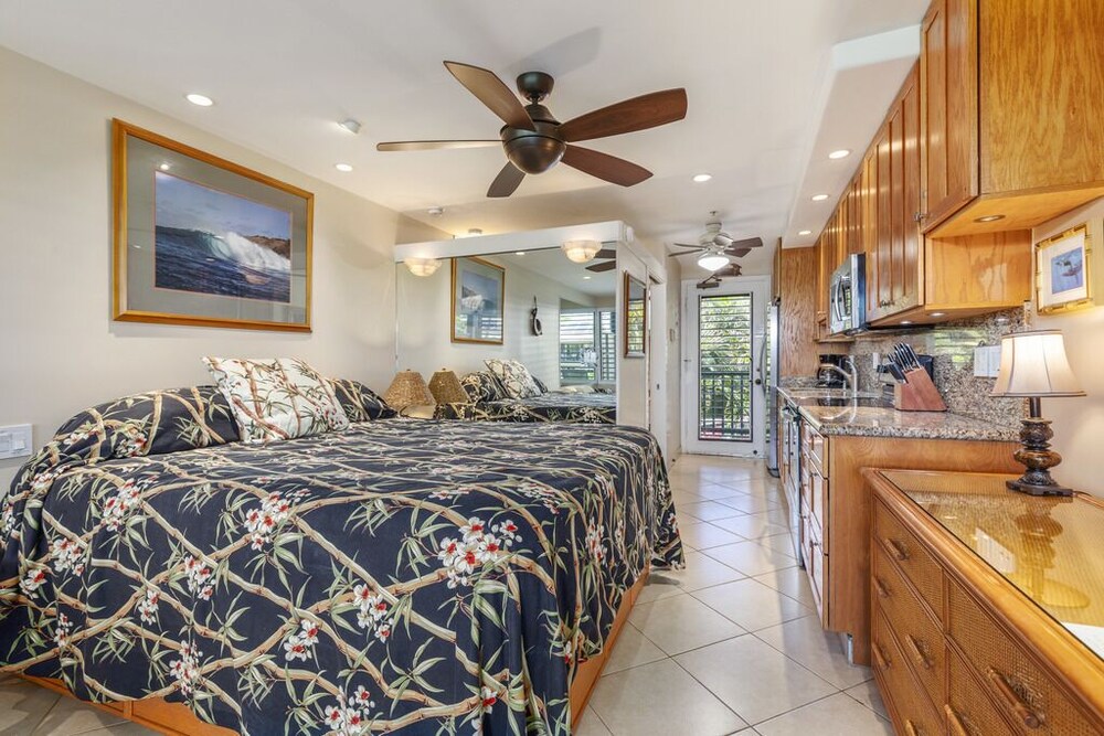 Aloha Condos, Napili Bay Resort, Condo 211, Beach View - Napili | Vrbo