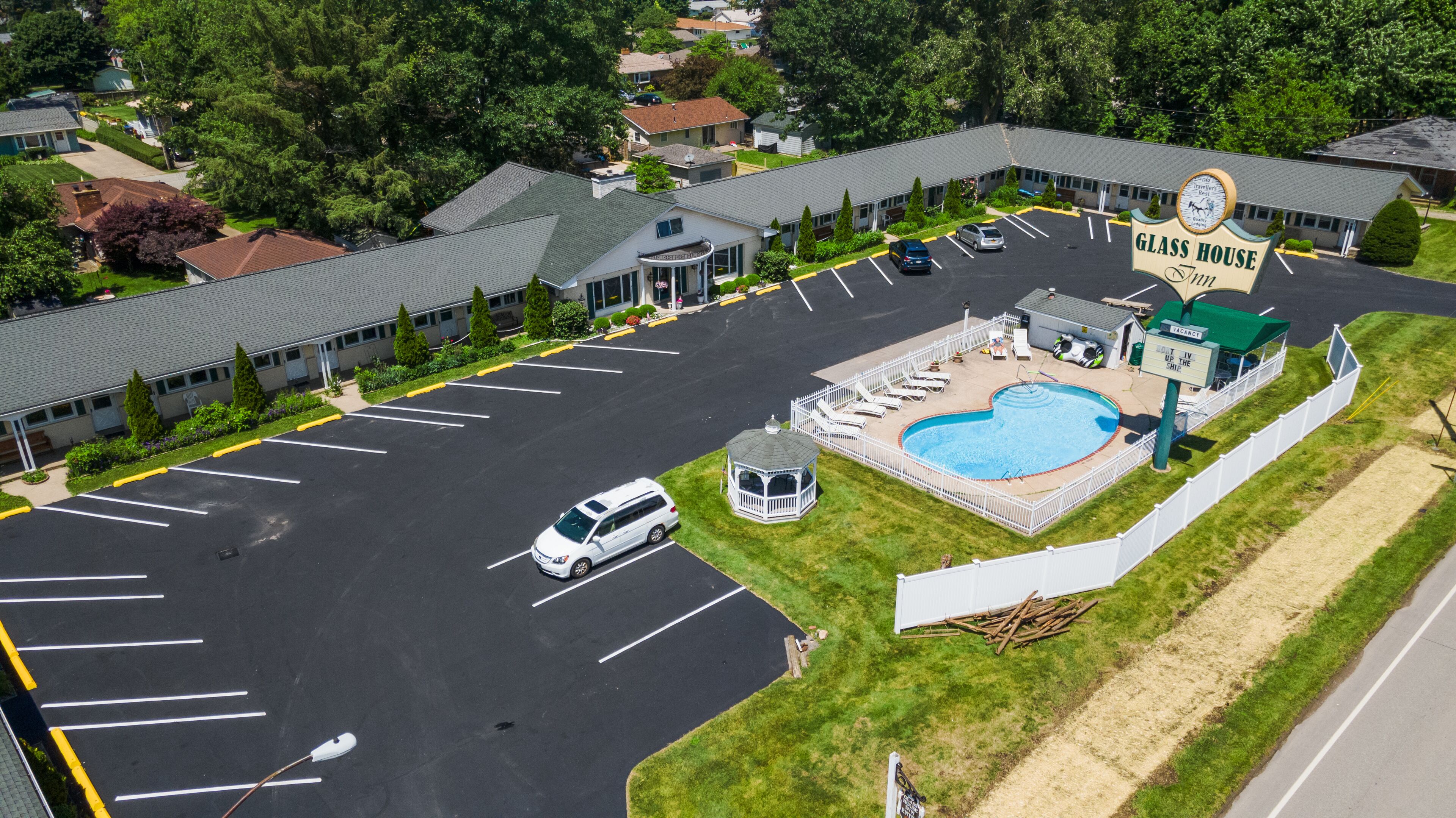 Edinboro Lake Resort Cabins in Edinboro, PA | Expedia