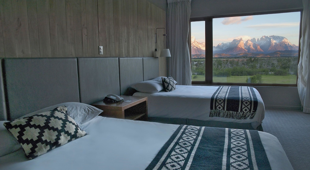 Rio Serrano Hotel + Spa in Torres Del Paine | Hotel Rates & Reviews on ...