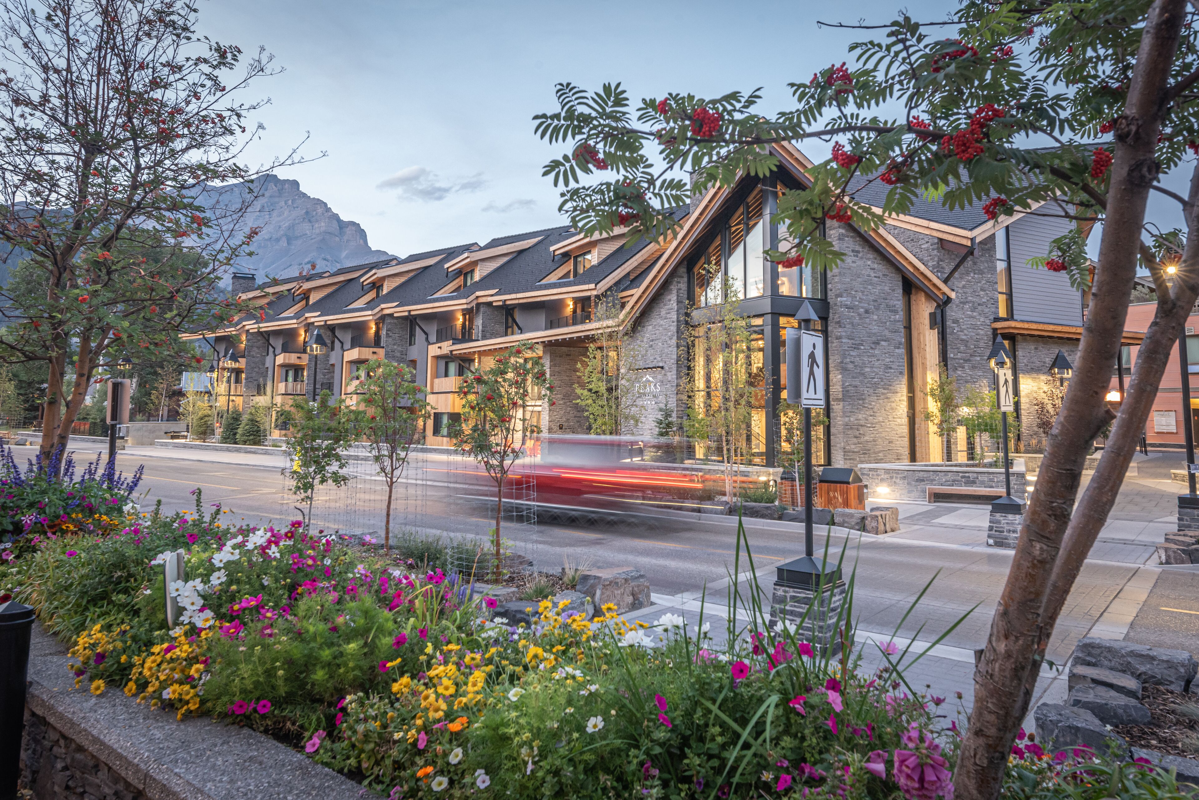 Banff Inn Reviews, Deals & Photos 2023 - Expedia