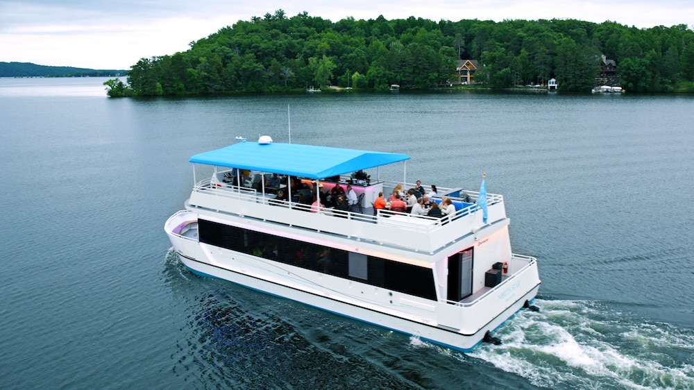 Cragun's Resort & Hotel in Brainerd | Best Rates & Deals on Orbitz