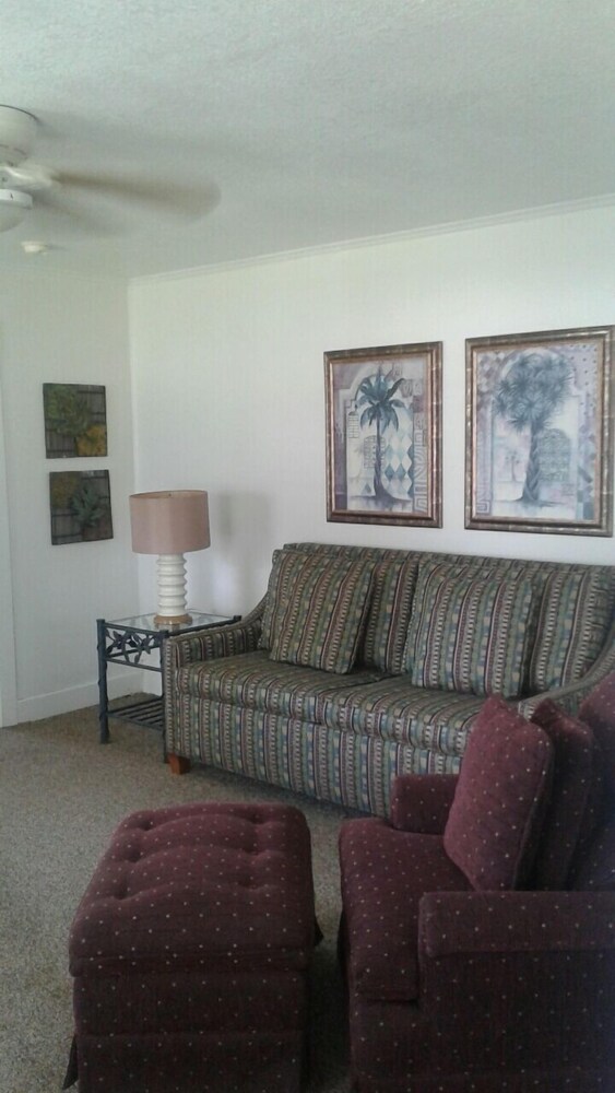 Astor Bridge Marina & Motel in DeLand | Best Rates & Deals on Orbitz