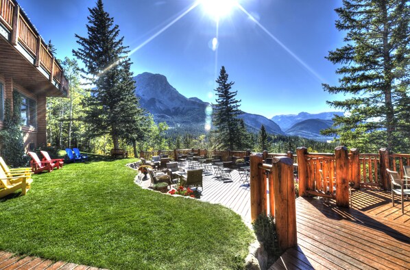 Overlander Mountain Lodge: 2022 Pictures, Reviews, Prices & Deals ...