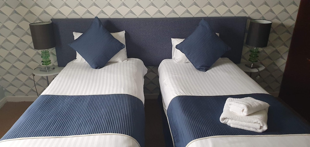 Draycote Hotel, Rugby: $56 Room Prices & Reviews | Travelocity