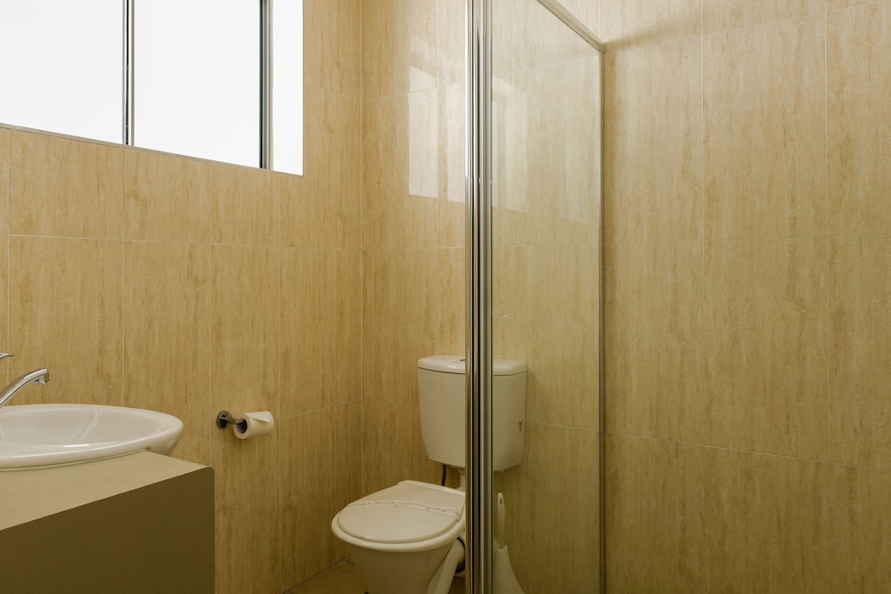 The Waterloo Bay Hotel: AU$122 Deals & Reviews (Brisbane, AUS) | Wotif