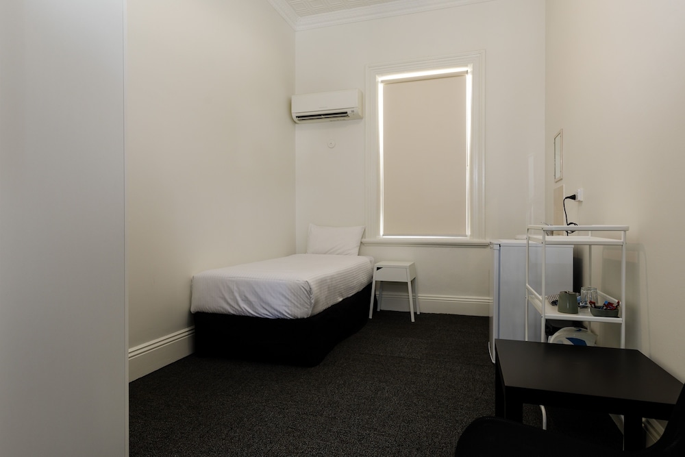 The Waterloo Bay Hotel: AU$138 Deals & Reviews (Brisbane, AUS) | Wotif