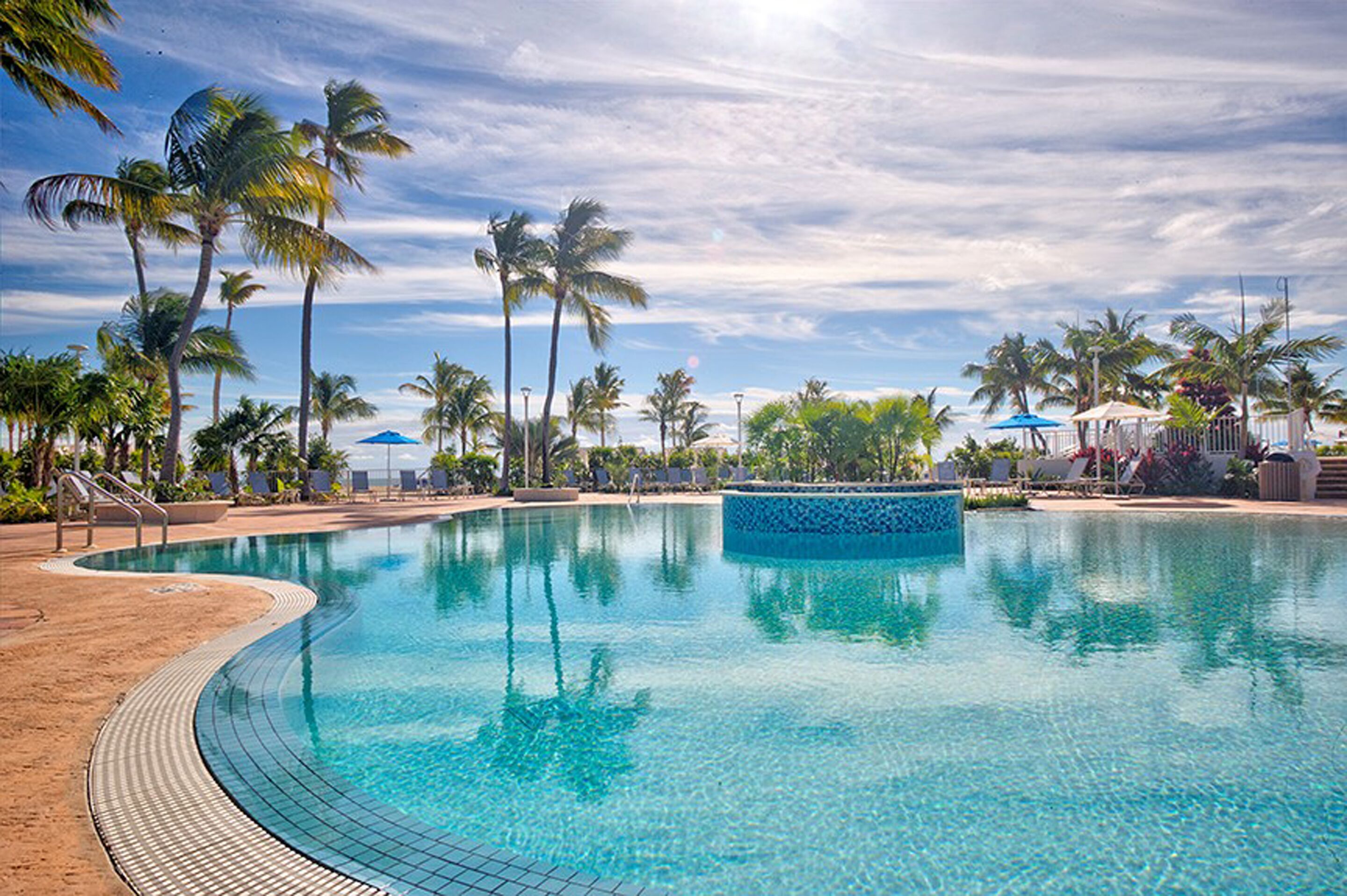 Islander Resort: 2022 Room Prices, Deals & Reviews | Expedia.com