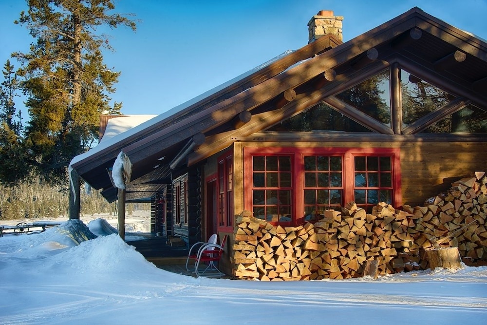 Turpin Meadow Ranch in Moran | Best Rates & Deals on Orbitz