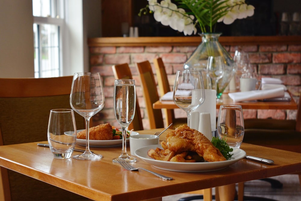 Stallingborough Grange Hotel in Grimsby | Best Rates & Deals on Orbitz