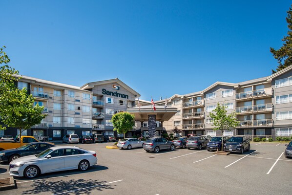 Book Sandman Hotel & Suites Abbotsford in Abbotsford | Hotels.com