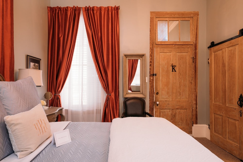 The Kendall in San Antonio | Best Rates & Deals on Orbitz