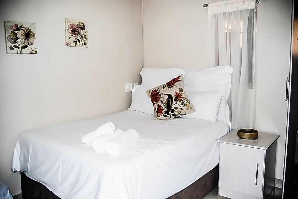 Goodwill Manor Boutique Guesthouse: Deals & Reviews (Durban, ZAF) | Wotif