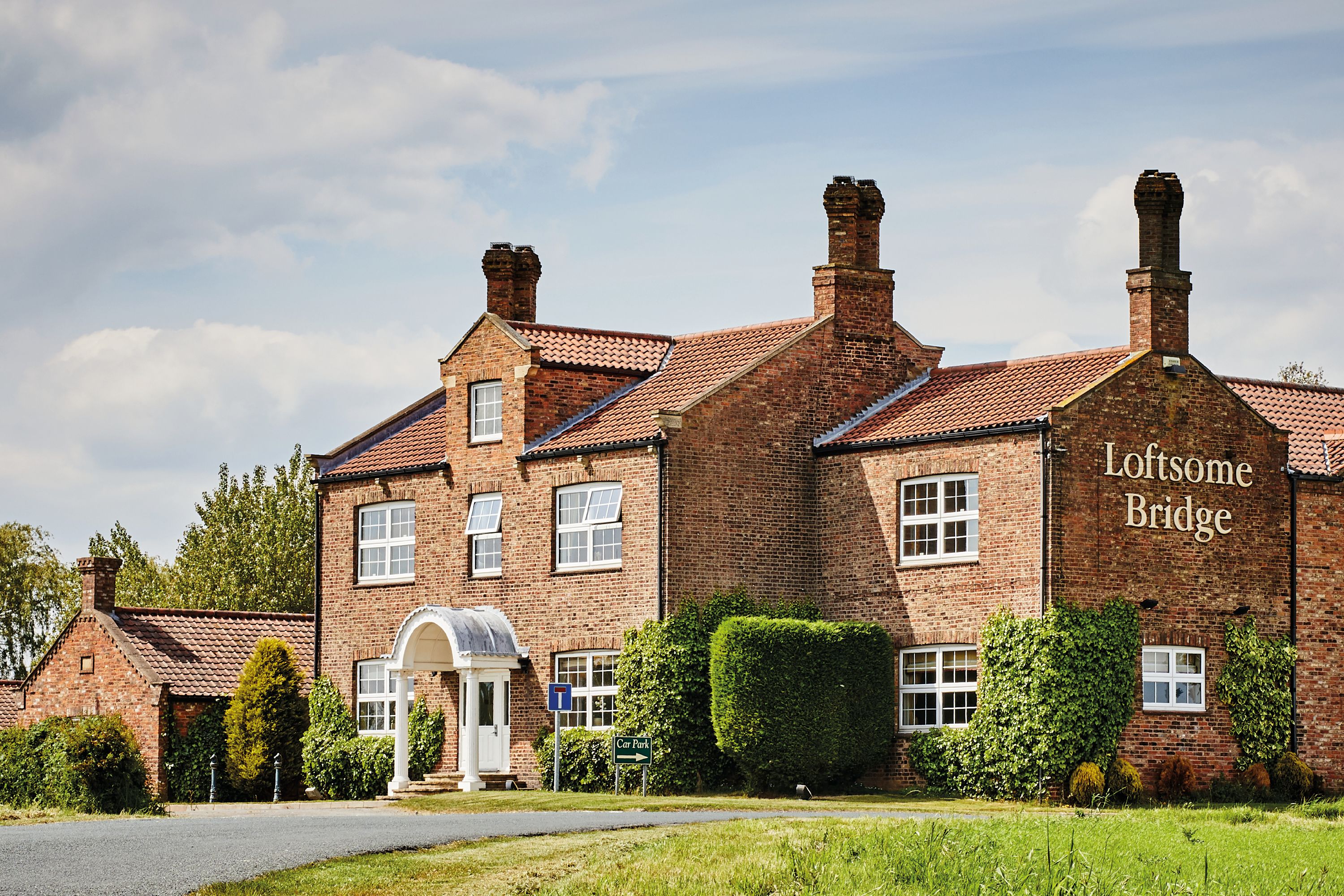 Loftsome Bridge Hotel (Selby) – 2021 Updated Prices | Expedia.co.uk