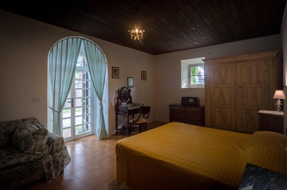 FARM SANT'ANTONIO / CHARMING VILLA WITH PRIVATE BEACH - Bolsena | Vrbo