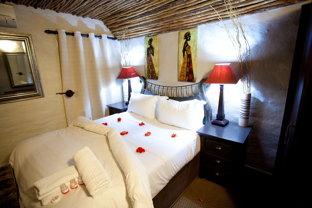 Umuzi Lodge, Secunda: Room Prices & Reviews | Travelocity