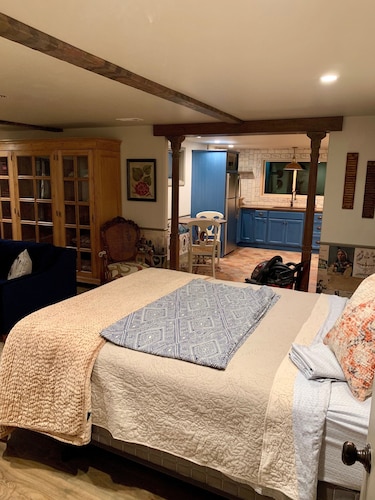 Unique Space In The Heart Of Monterey Bay - Seaside, CA