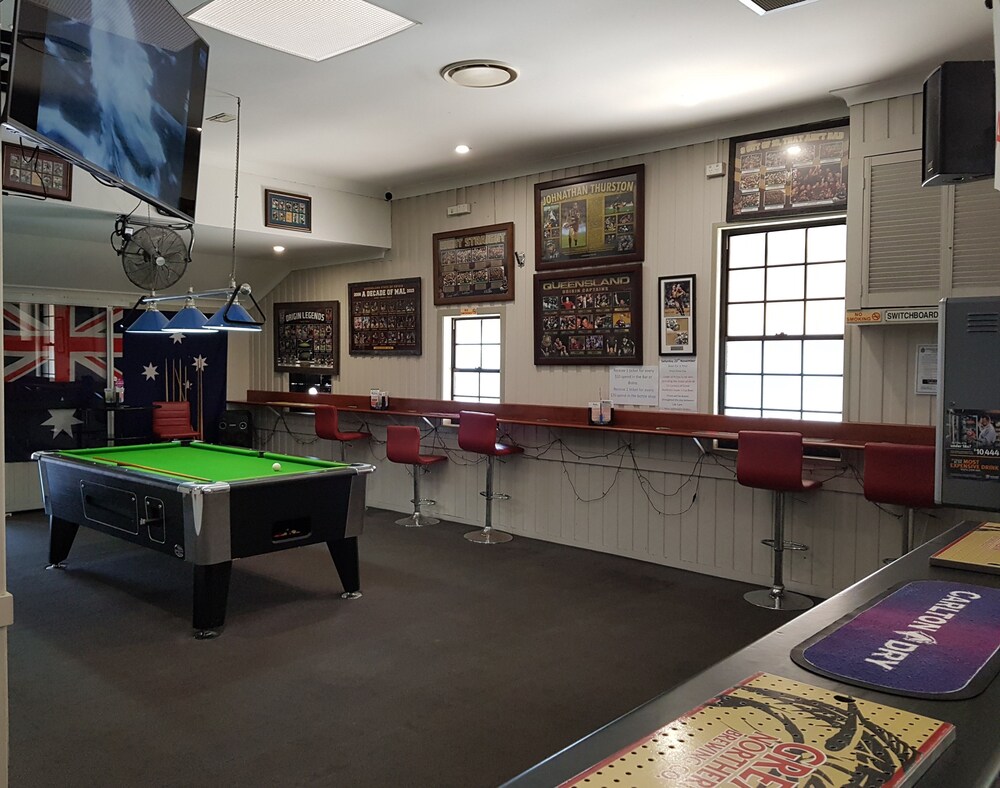 Lamington Hotel Motel: Rooms, Reviews & Deals (Maryborough, AUS) | Wotif