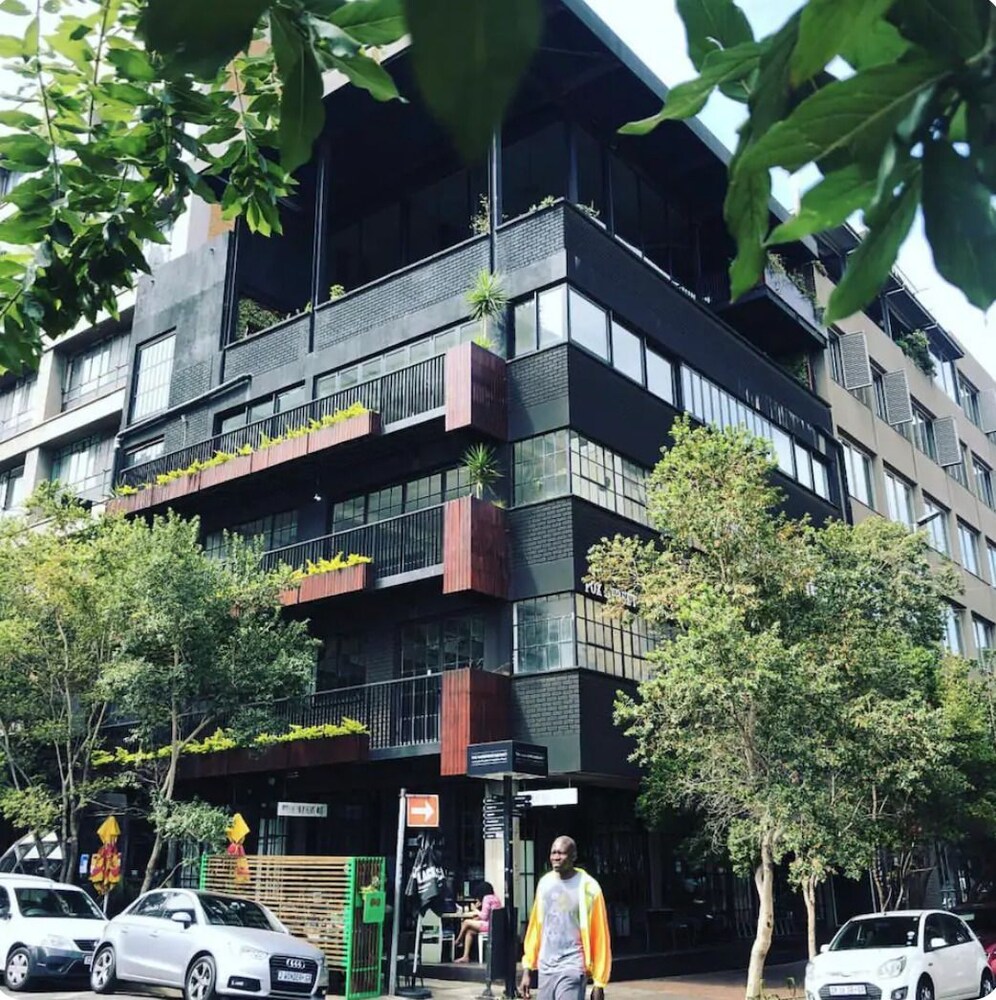 2nd Floor Fox Street Studios: AU$263 Deals & Reviews (Johannesburg - Gauteng, ZAF) | Wotif