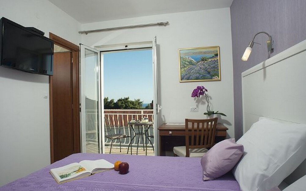 Milka & Miho Apartments - Double or Twin Room with Balcony and Sea View ...