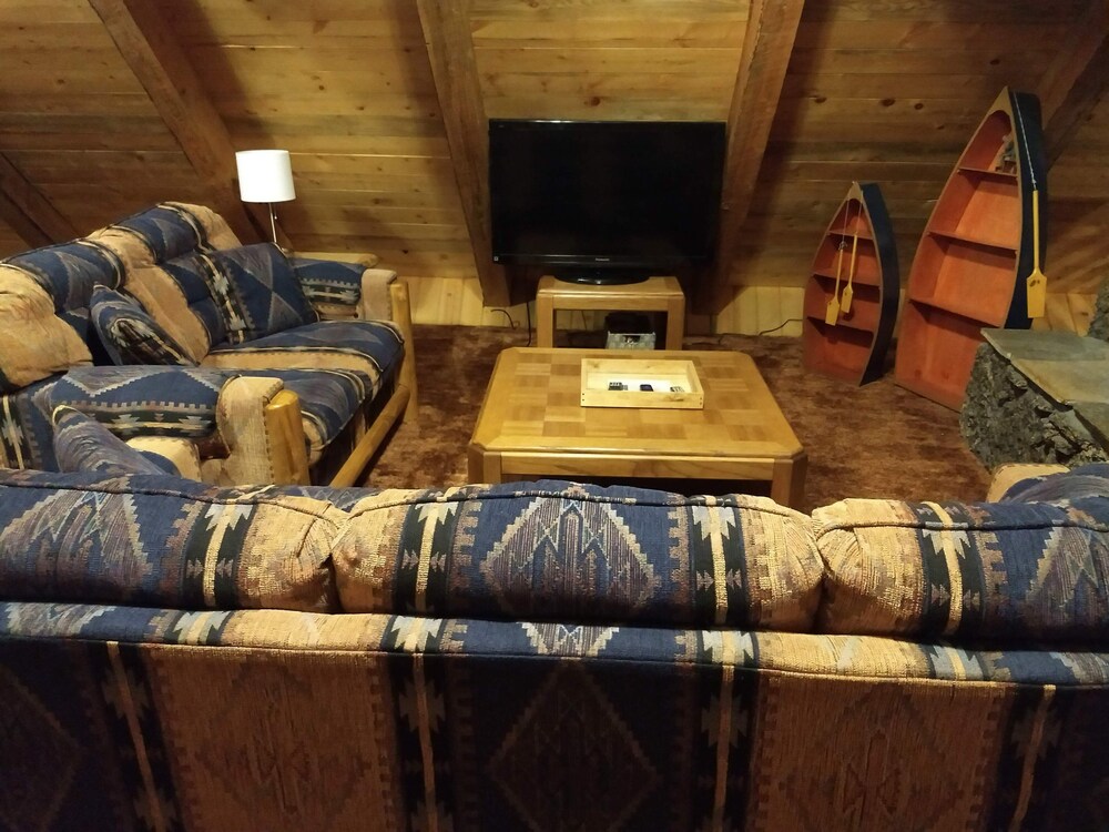 Authentic Island Park Log Cabin Experience in historic Mack's Inn in ...
