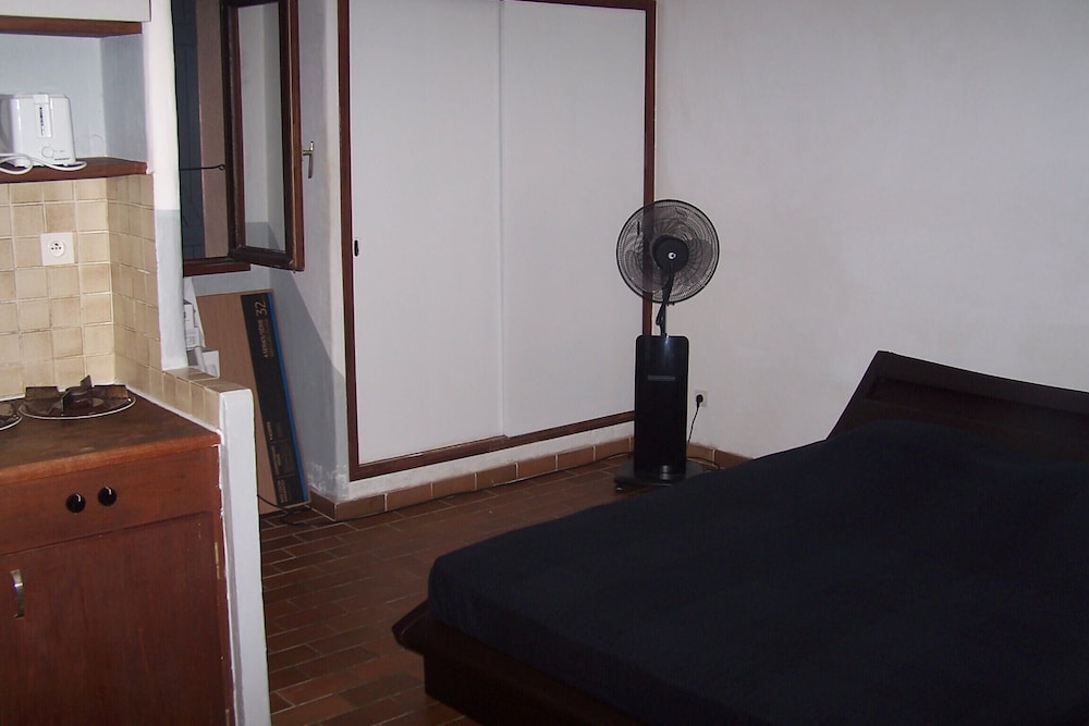 Rent a studio with a car Duster or Jeep wrangler in Figari - Lecci | Vrbo