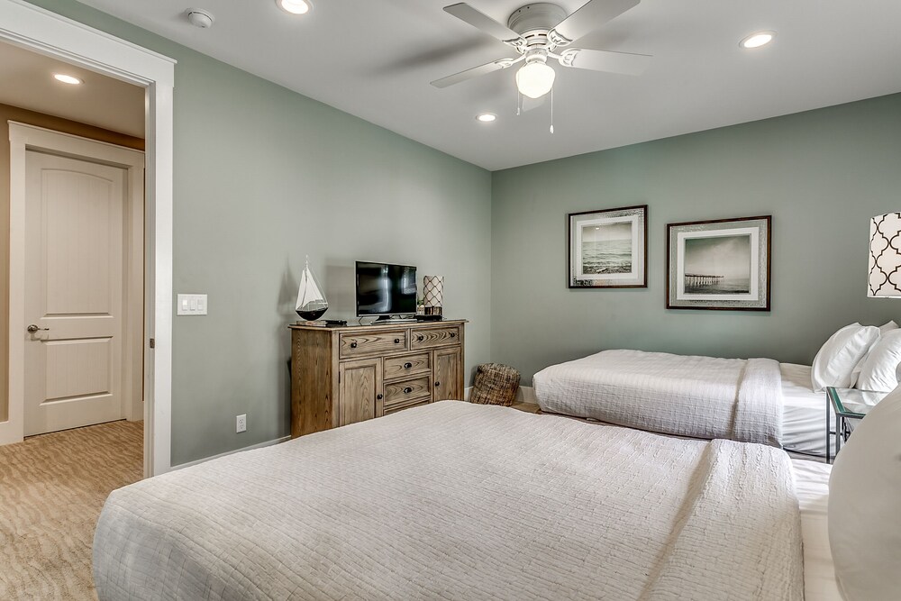 Luxurious North Beach Resort Home w/ Private Pool & Marsh/Ocean View ...