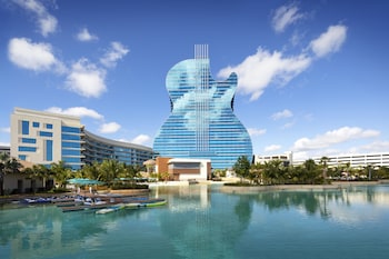 The Guitar Hotel at Seminole Hard Rock, Fort Lauderdale: $499 Room ...