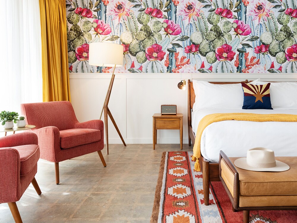 Rise Uptown Hotel , Phoenix: $119 Room Prices & Reviews | Travelocity