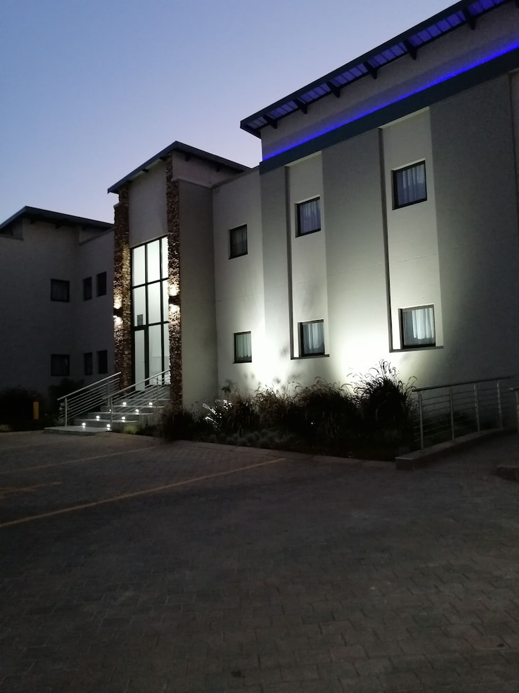 King's Gate Hotel Rustenburg in Rustenburg | Best Rates & Deals on Orbitz