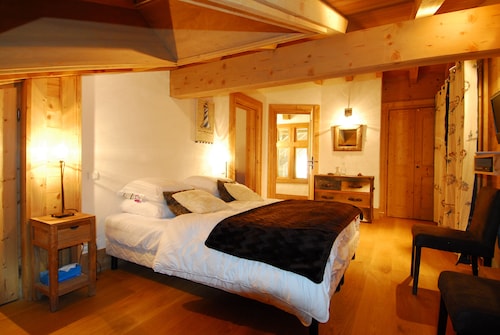 Chalet Cham'rock- 5 Ch - Sauna - Jacuzzi - Calme -