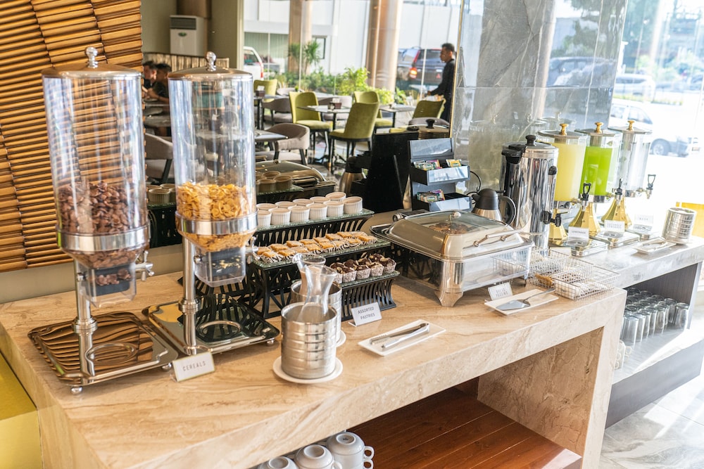 Zuri Hotel in Iloilo | Best Rates & Deals on Orbitz