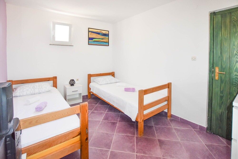 House Majka Marija (14584-K1) - Tkon - island Pasman - Tkon | Vrbo