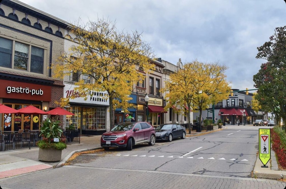 STEPS from Downtown Plymouth-Walk to everything! - Plymouth | Vrbo