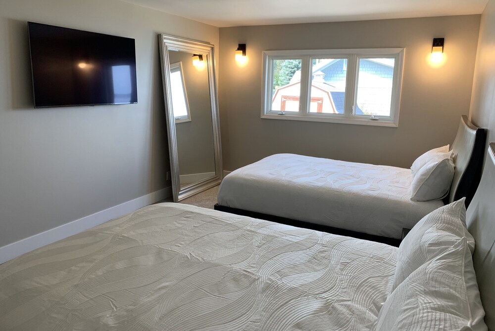 Traverse City West Bay Direct Waterfront - Michigan | Vrbo