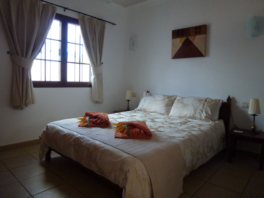 Two Bedroom Villa,with private heated pool,Wifi,Parque Del Rey Playa ...