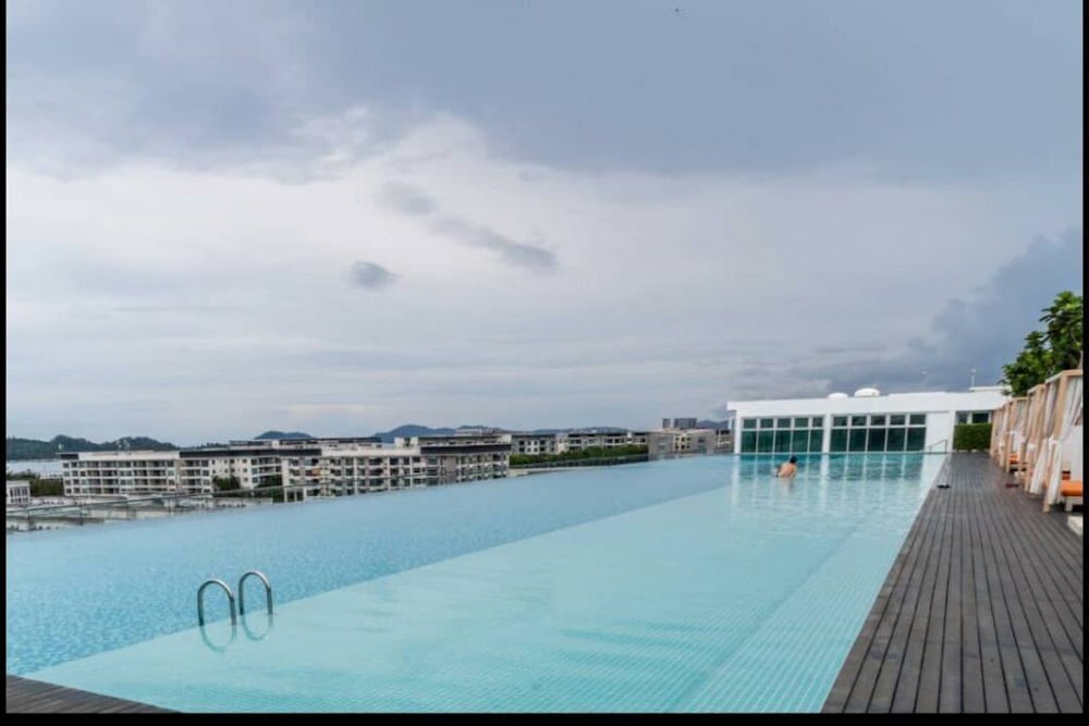 AE Home #8 min Walk to imago @ sutera avenue kk city - Kota Kinabalu | Vrbo