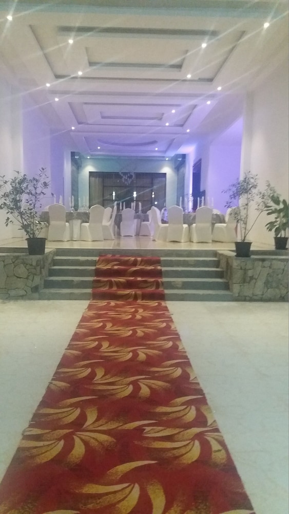 Hotel Asliya Regency, : Room Prices & Reviews | Travelocity