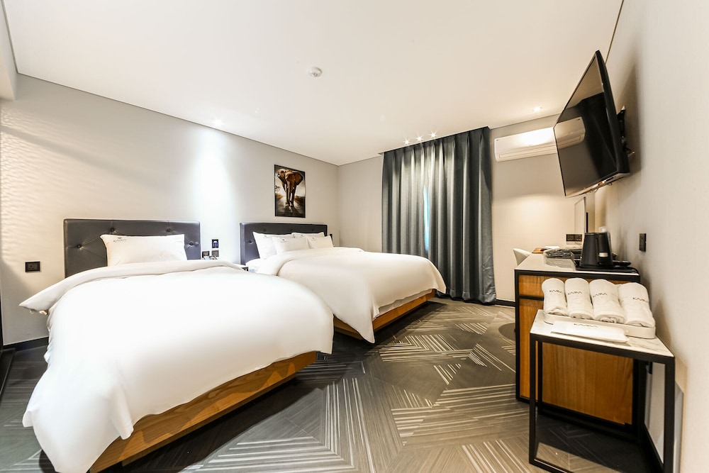 KAMA Hotel: NZ$64 Deals & Reviews (Jeonju, KOR) | Wotif