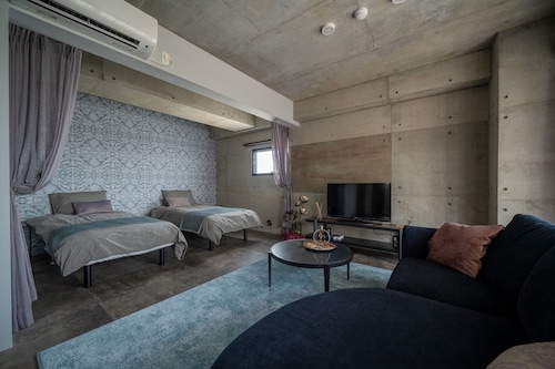 La Luna - Okinawa Prefecture, Japan