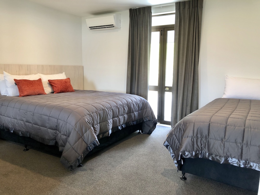 The Bealey Hotel: NZ$124 Deals & Reviews (Arthur's Pass, NZL) | Wotif