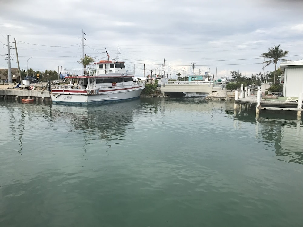 50’ dock on Vaca Cut, deep wide unlimited dockage. - Marathon | Vrbo
