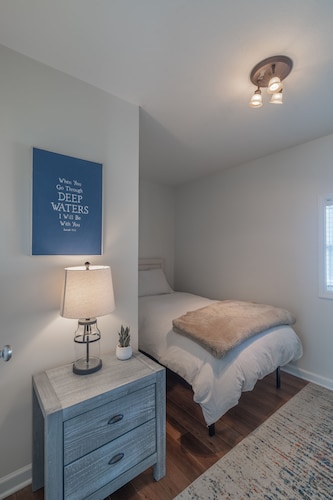 Loft On Landess - Indiana