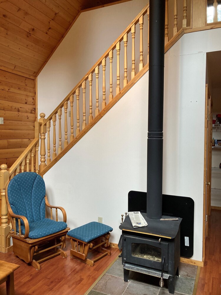 Homesteader Cabin at Coliseum Mountain Resort: Deals & Reviews (Nordegg ...